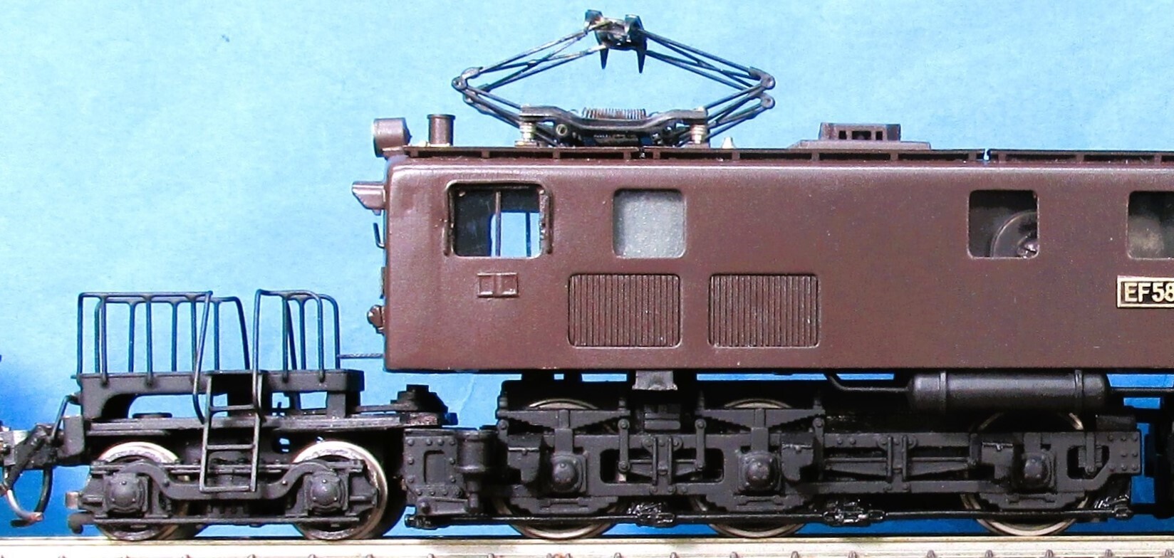 EF58 14: 新 鉄道模型